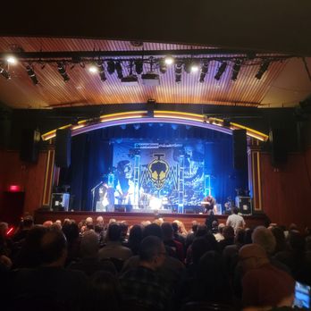 INFINITY MUSIC HALL & BISTRO - Updated October 2025 - 96 Photos & 107 Reviews - 32 Front St ...