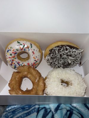 LUNA DONUT - Updated April 2026 - 36 Photos & 35 Reviews - 7703 147th ...