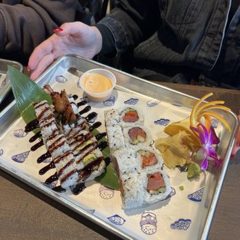 WAVE SUSHI - Updated April 2025 - 170 Photos & 49 Reviews - 360 E ...