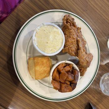 FIXINS - Updated May 2025 - 310 Photos & 123 Reviews - 1435 Randolph St ...