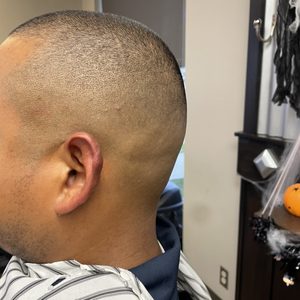 WELDON BARBER - Updated February 2025 - 28 Photos & 28 Reviews - 9119 E ...