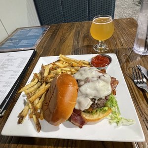 CRAFT 60 TAPHOUSE & GRILL - 117 Photos & 84 Reviews - 14346 Warwick ...