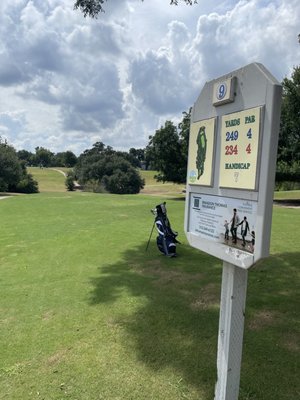 HANCOCK PUBLIC GOLF COURSE - 29 Photos & 33 Reviews - 811 E 41st St ...