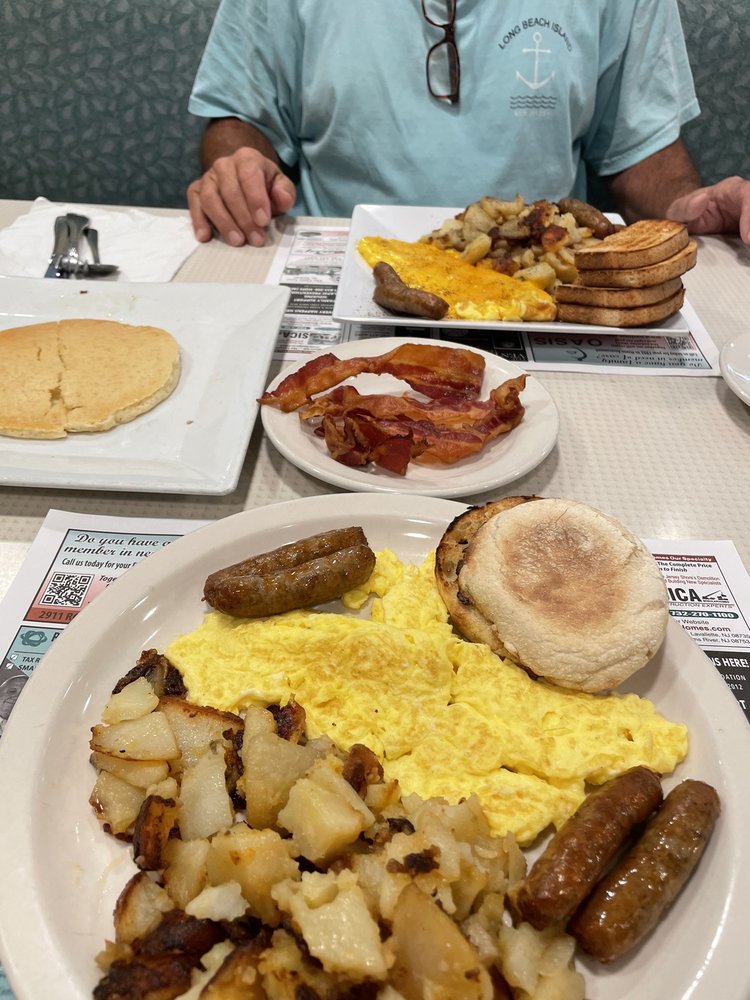 SILVERTON DINER - 30 Photos & 48 Reviews - 1848 Hooper Ave, Toms River ...