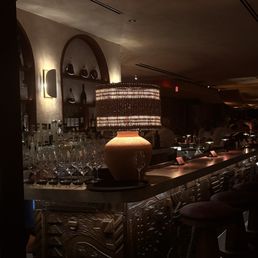 CASA NEOS - Updated March 2025 - 410 Photos & 183 Reviews - 40 SW North ...