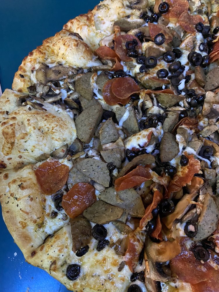 STADIUM PIZZA - 99 Photos & 290 Reviews - 701 W Esplanade Ave, San ...