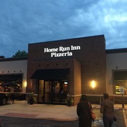 HOME RUN INN PIZZA - Updated July 2025 - 94 Photos & 317 Reviews - 1280 ...