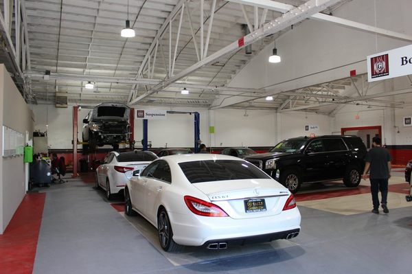 GENO’S AUTO BODY - BRENTWOOD - Updated June 2025 - 35 Photos & 43 ...