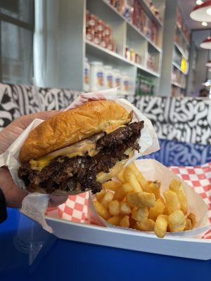 BURGER BODEGA - 135 Photos & 58 Reviews - 4520 Washington Ave, Houston ...