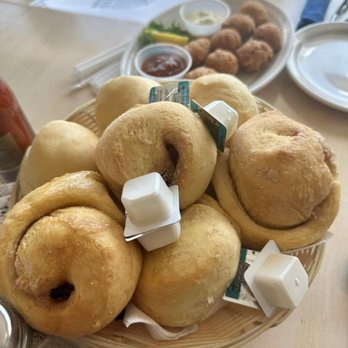 MONUMENT INN - Updated September 2024 - 544 Photos & 540 Reviews - 4406 ...