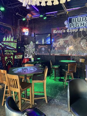 RENO’S CHOP SHOP SALOON - 55 Photos & 48 Reviews - 210 N Crowdus St ...