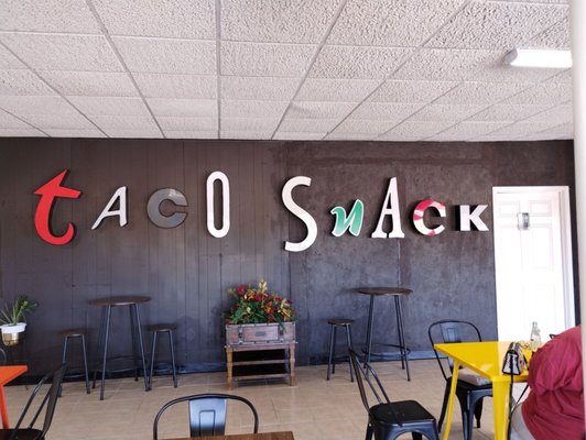 TACO SNACK - Updated December 2025 - 59 Photos & 39 Reviews - 1305 N ...