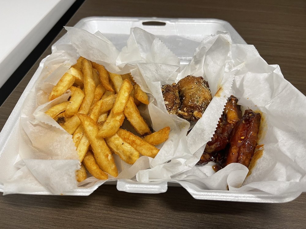 SOCIAL CHICKEN - Updated August 2025 - 16 Photos & 14 Reviews - 700 N ...