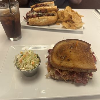 THE KIBITZ ROOM - Updated December 2025 - 72 Photos & 73 Reviews - 128 ...