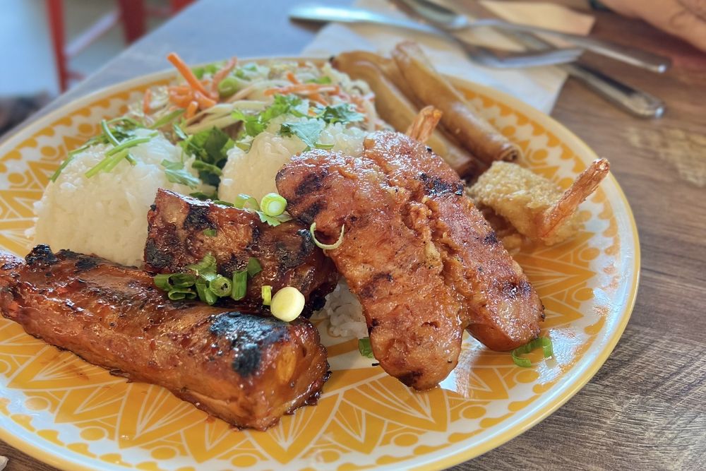 CHEBOGZ - 61 Photos & 18 Reviews - 2709 17th Ave S, Seattle, Washington ...