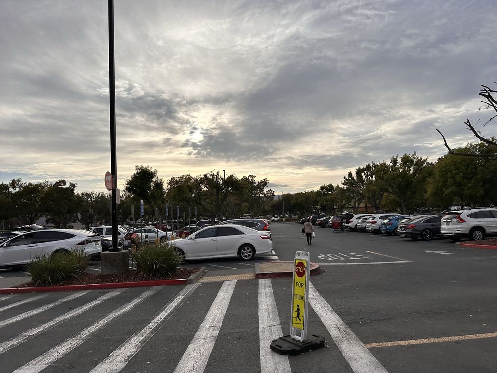 VACAVILLE COMMONS SHOPPING CENTER - Updated January 2026 - 16 Photos ...