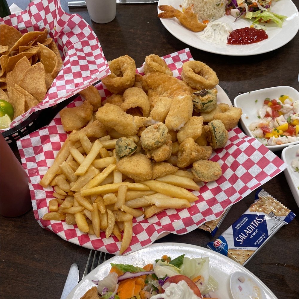SPACEFISH MARISCOS - 3503 Boca Chica Blvd, Brownsville, Texas - Seafood ...