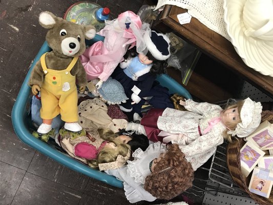 WALDPORT FLEA MARKET - Updated June 2025 - 34 Photos & 14 Reviews - 260 ...