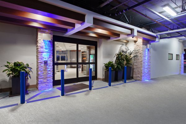 HOLIDAY INN EXPRESS WEST LOS ANGELES-SANTA MONICA - Updated December ...