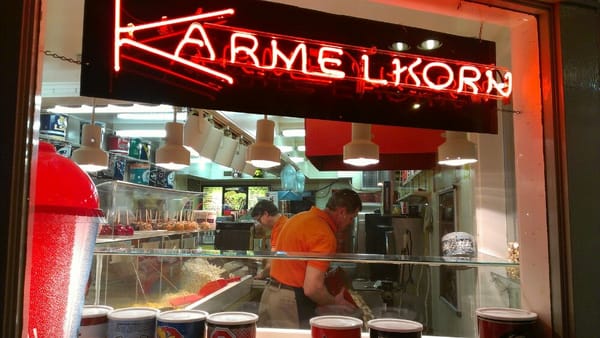 KARMELKORN SHOP - Updated July 2025 - 18 Photos & 23 Reviews - 647 Pkwy ...