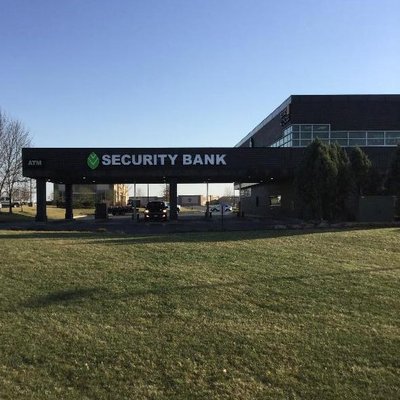 SECURITY BANK OF KANSAS CITY - Updated August 2024 - 11 Photos - 9601 ...
