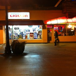 MEGA-BEV - Updated July 2025 - 34 Photos - 3630 S Cedar St, Lansing ...