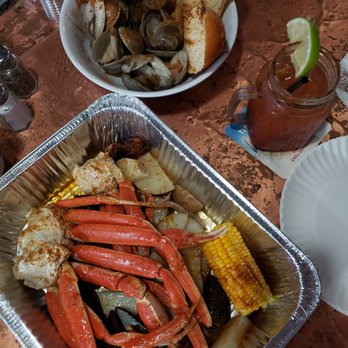 STRAPHANGER BAR AND GRILL - Updated September 2025 - 115 Photos & 199 ...