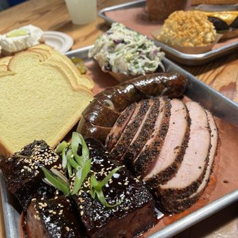 MOO’S CRAFT BARBECUE - Updated July 2024 - 1153 Photos & 668 Reviews ...