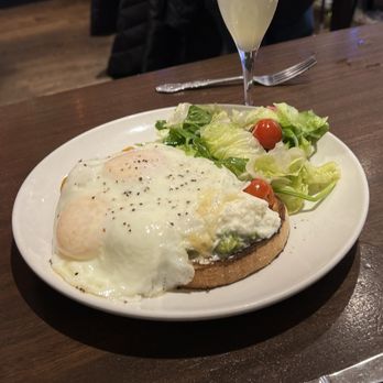 HUBBARD INN - Updated December 2025 - 578 Photos & 301 Reviews - 110 W ...