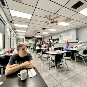 FT WRIGHT FAMILY RESTAURANT - Updated December 2025 - 135 Photos & 135 ...