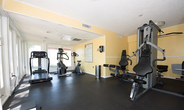 DEERPATH ON THE LAKE APARTMENT - Updated December 2025 - 35 Photos & 35 ...