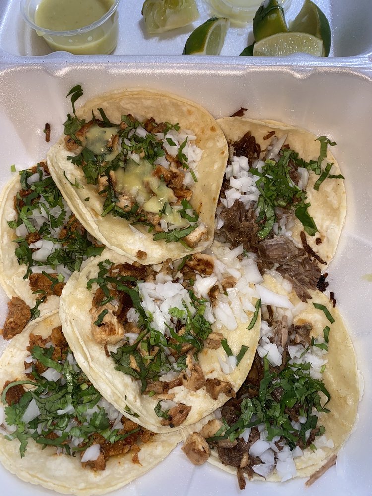 EL CACHETON - Updated September 2025 - 32 Photos & 10 Reviews - 1050 N ...