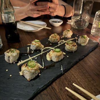 EIGHT SUSHI LOUNGE - Updated July 2024 - 3346 Photos & 1426 Reviews ...