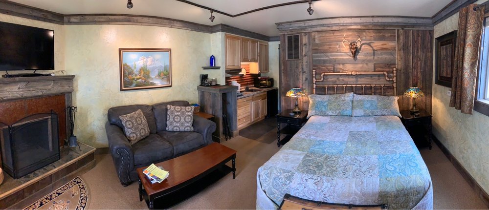 BAILEY LODGE - Updated January 2026 - 11 Reviews - 57920 US Highway 285 ...