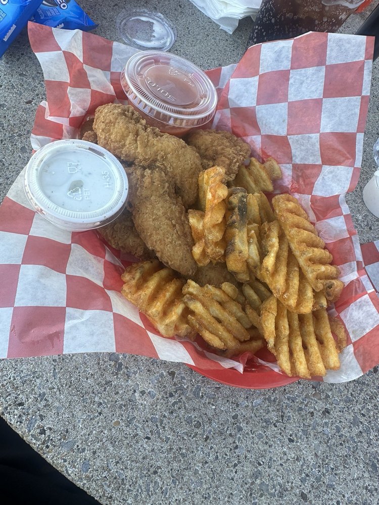 BOBBERS GRILL - Updated August 2025 - 40 Photos & 22 Reviews - 1850 ...