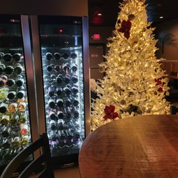 QUENCH TAPS AND TAPAS - Updated July 2025 - 225 Photos & 179 Reviews ...