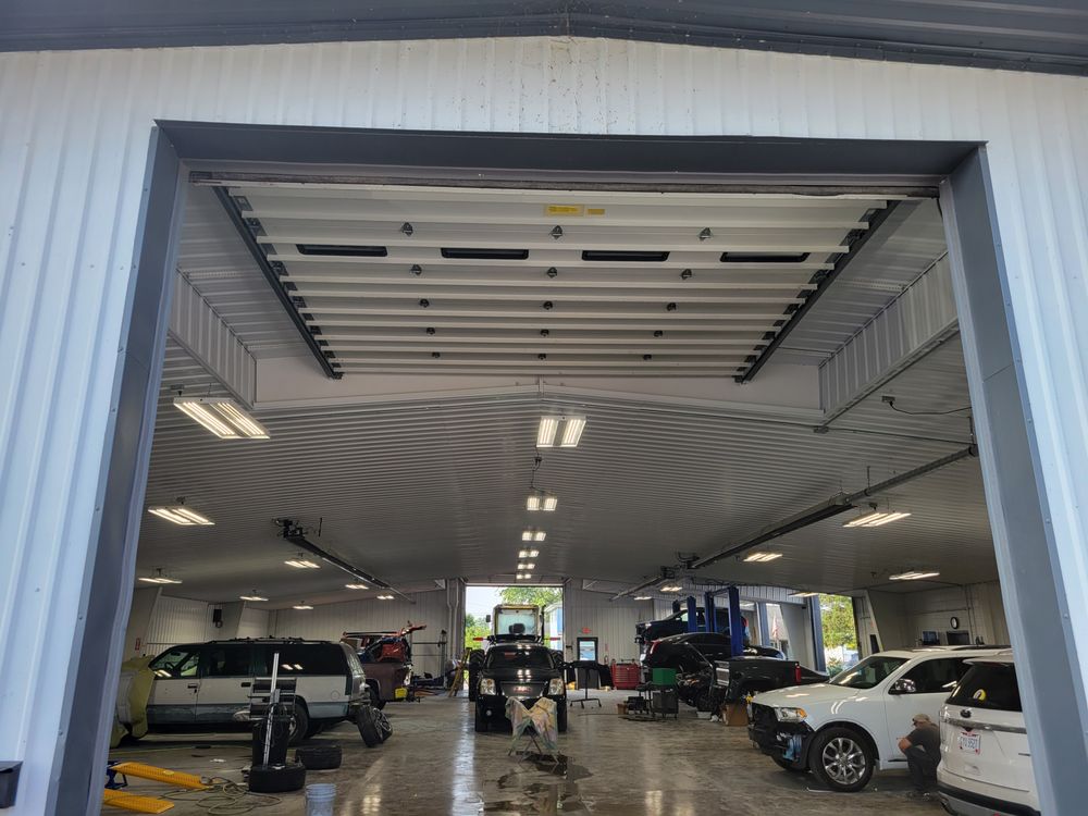 NIENBERG BODY SHOP - Updated December 2025 - 1316 E Main St, Ottawa ...