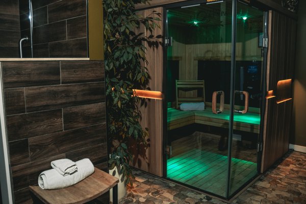 RELAX: FLOAT SPA - Updated October 2025 - 95 Photos & 21 Reviews - 807 ...