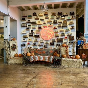 MEMORY DEN ANTIQUE MALL - Updated June 2025 - 200 Photos & 48 Reviews ...