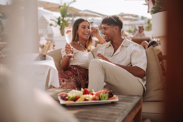 ARENA BEACH CLUB MENORCA & RESTAURANTE TAILANDÉS THAI GARDEN - Updated ...