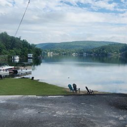 MAPLE ON THE LAKE - Updated July 2025 - 103 Photos & 90 Reviews - 141 ...