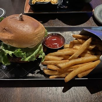 PUTTSHACK - PITTSBURGH - Updated August 2024 - 219 Photos & 131 Reviews ...