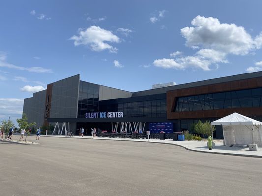 SILENT ICE CENTER - Updated January 2026 - 10 Photos - 1515 35 Avenue ...