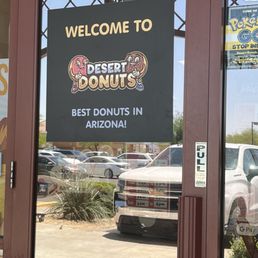 DESERT DONUTS - Updated March 2025 - 411 Photos & 481 Reviews - 3134 W ...
