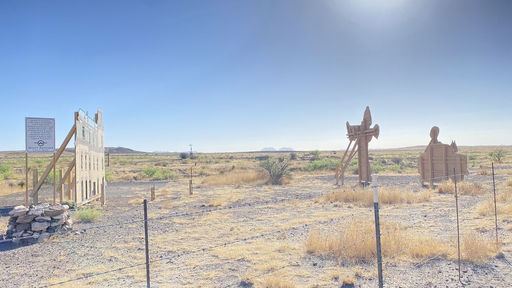 GIANT MARFA MURAL - LITTLE REATA DIVISION - WYATT RANCHES - 22 Photos ...