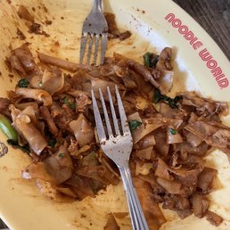 NOODLE WORLD - Updated May 2025 - 409 Photos & 466 Reviews - 932 ...