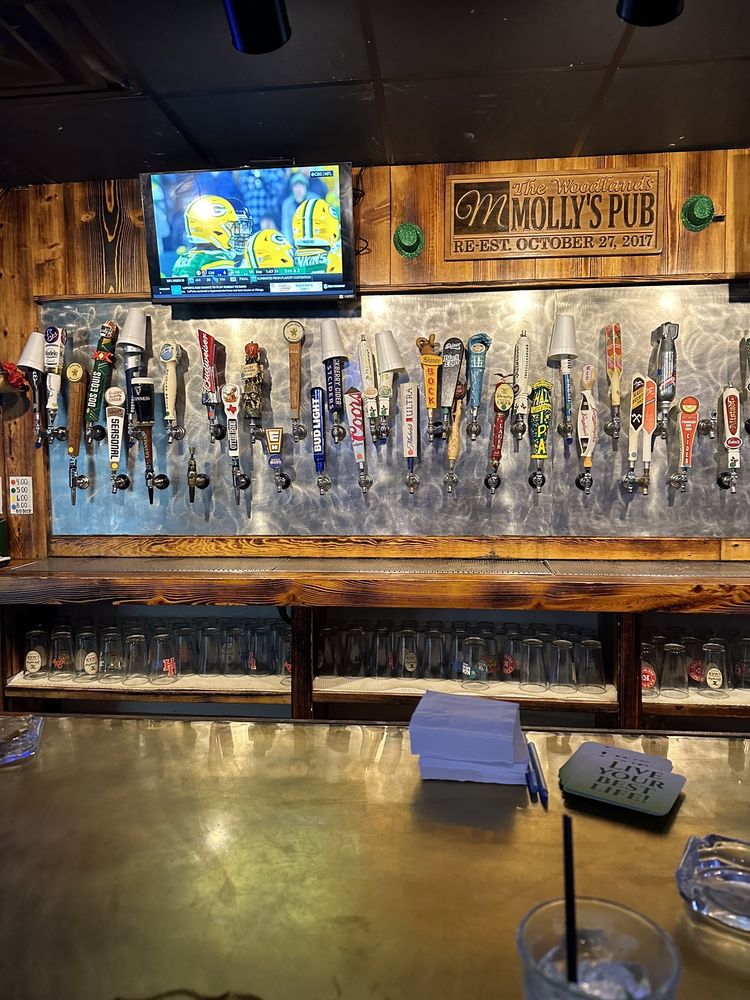 MOLLY’S PUB - Updated December 2025 - 32 Photos & 72 Reviews - 24905 ...