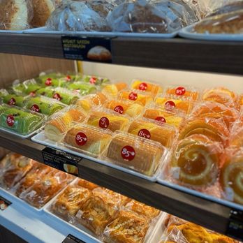 85°C BAKERY CAFE - TEMECULA - Updated January 2025 - 380 Photos & 77 ...