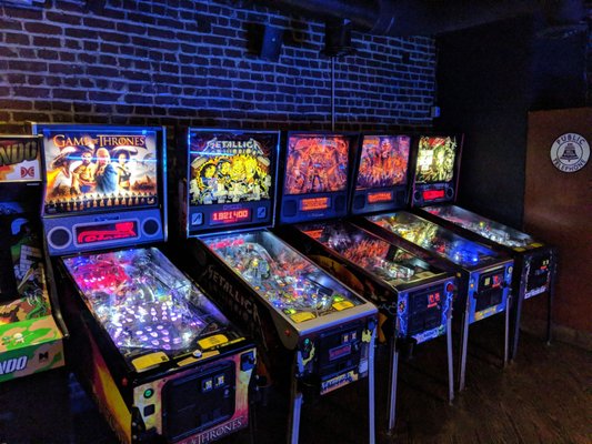 PIXELS PINTS & BYTES - 221 Photos & 93 Reviews - 2117 Colonial Ave ...