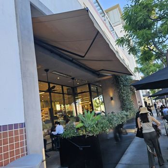 EREWHON - Updated October 2025 - 592 Photos & 218 Reviews - 339 N ...